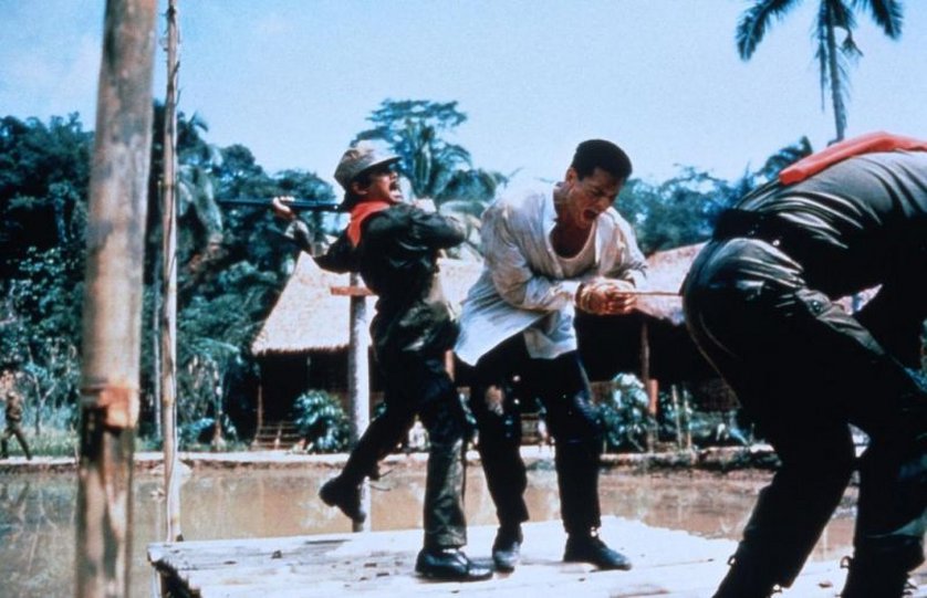 Last to Surrender: DVD oder Blu-ray leihen - VIDEOBUSTER.de