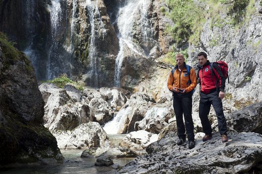Die Bergretter - Staffel 4: DVD oder Blu-ray leihen - VIDEOBUSTER.de