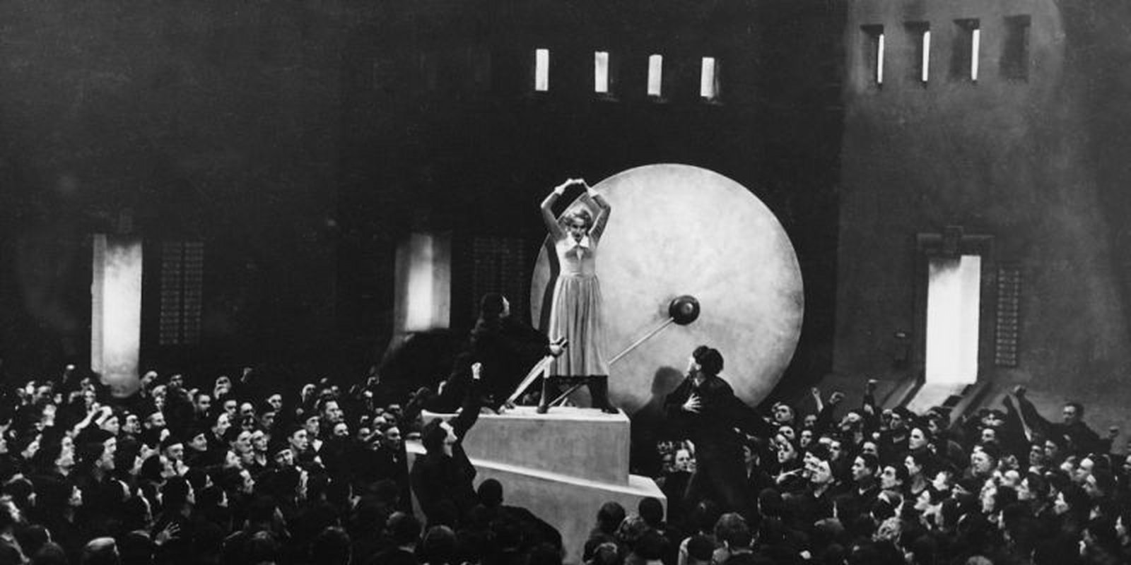 Metropolis: DVD oder Blu-ray leihen - VIDEOBUSTER.de