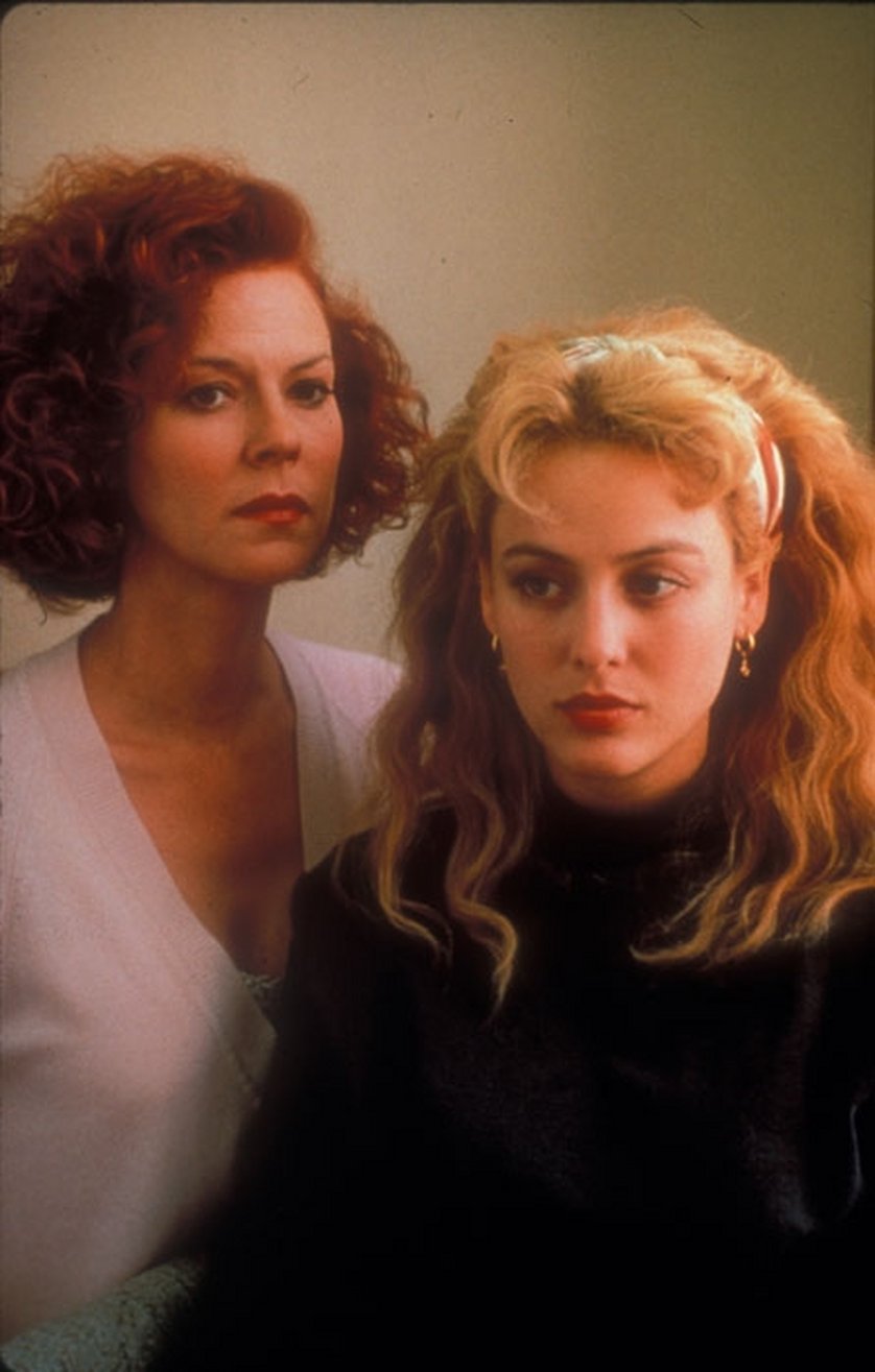 Victim of Love: DVD oder Blu-ray leihen - VIDEOBUSTER.de