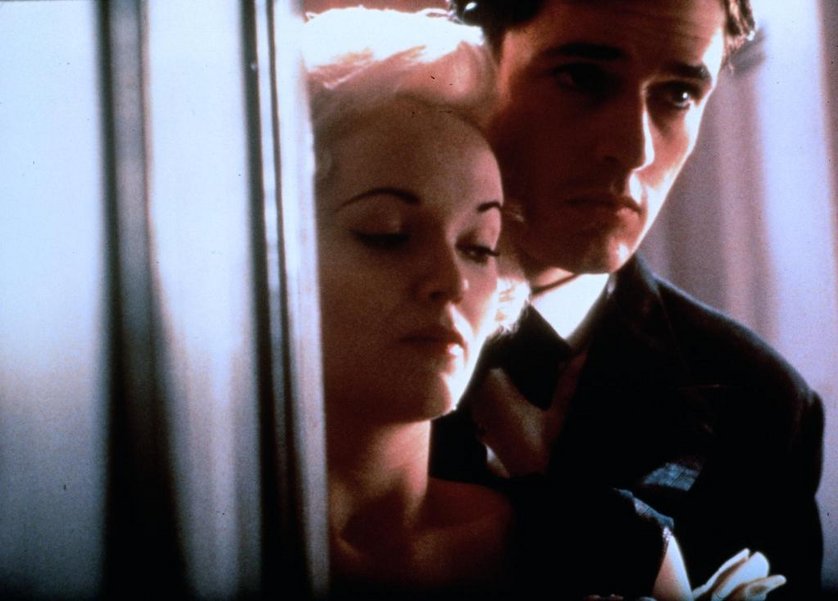 Dance with a Stranger: DVD oder Blu-ray leihen - VIDEOBUSTER.de