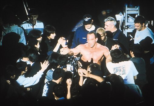 Smashing Machine: DVD oder Blu-ray leihen - VIDEOBUSTER.de