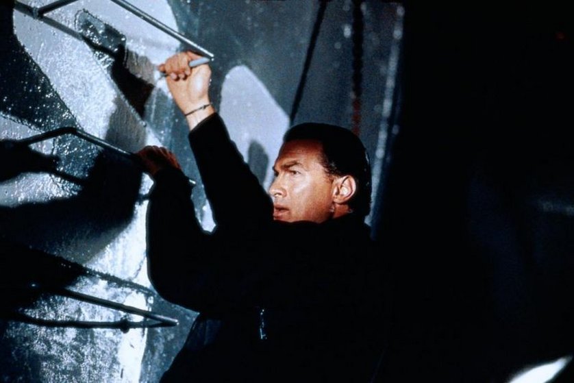 Alarmstufe: Rot: DVD, Blu-ray oder VoD leihen - VIDEOBUSTER.de