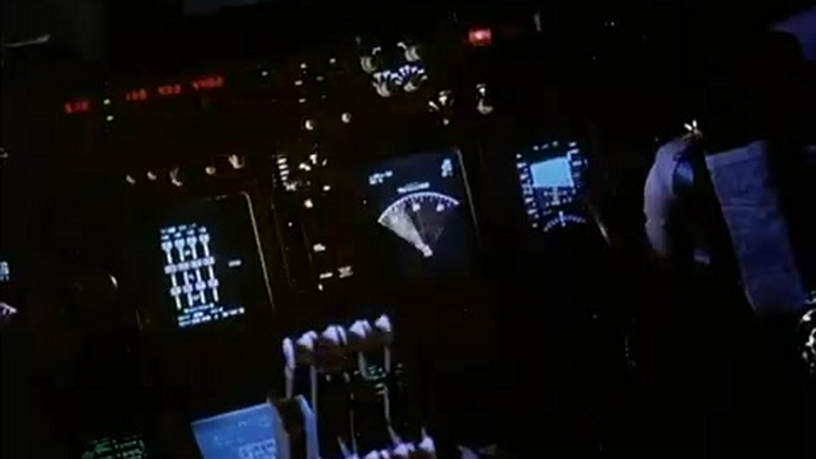 Turbulence: Blu-ray, 4K UHD, DVD leihen - VIDEOBUSTER