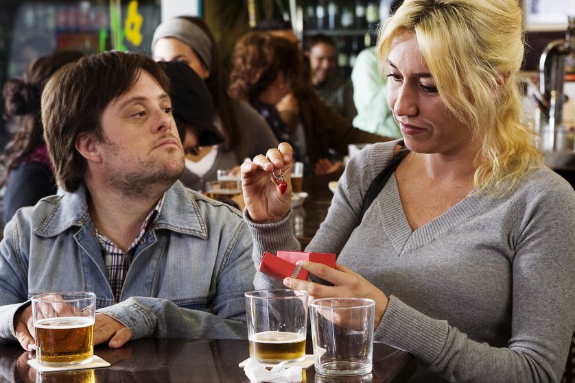 Me Too: DVD oder Blu-ray leihen - VIDEOBUSTER.de