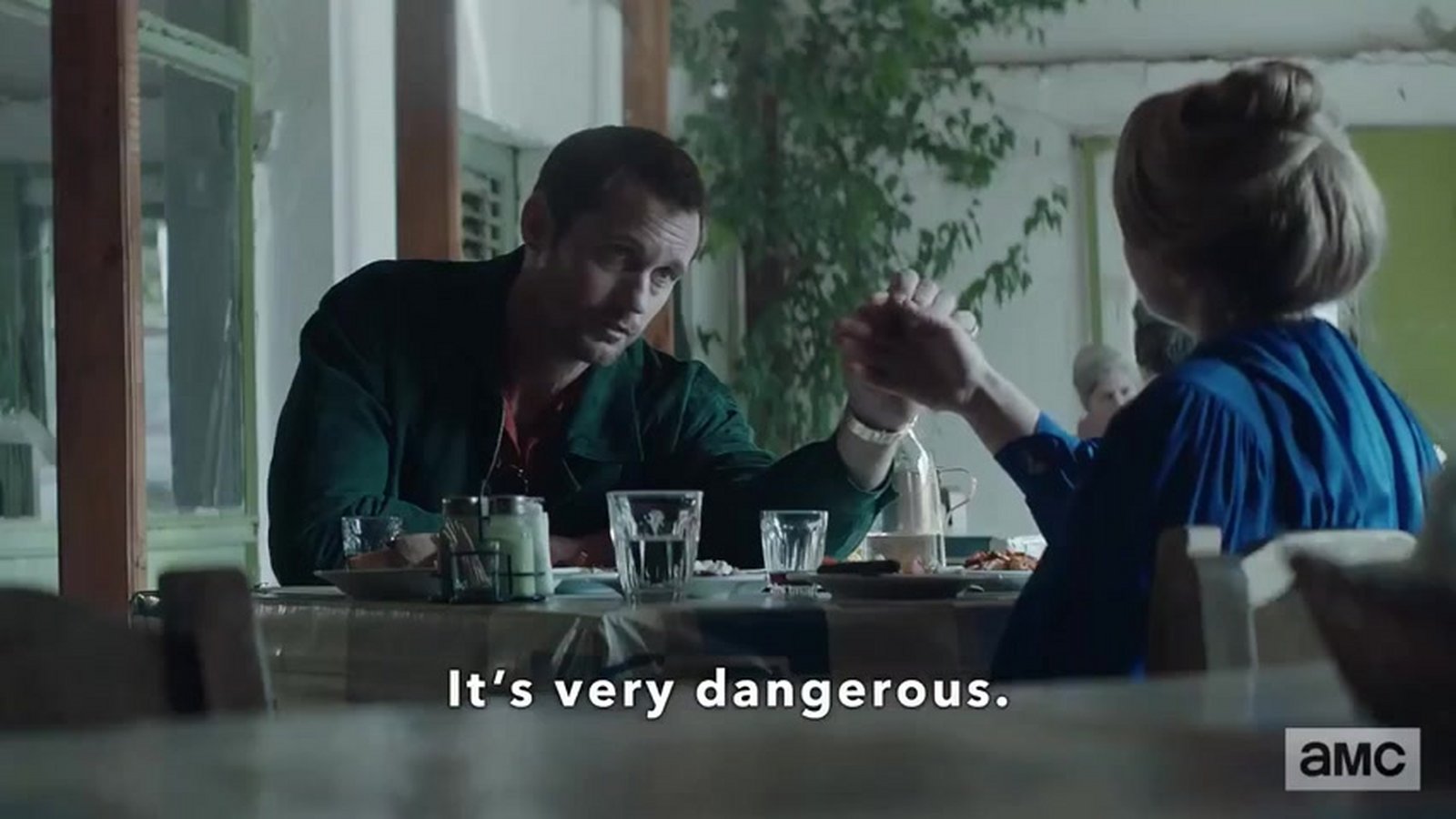 Die Libelle - Die Miniserie: Blu-ray, 4K UHD, DVD leihen - VIDEOBUSTER