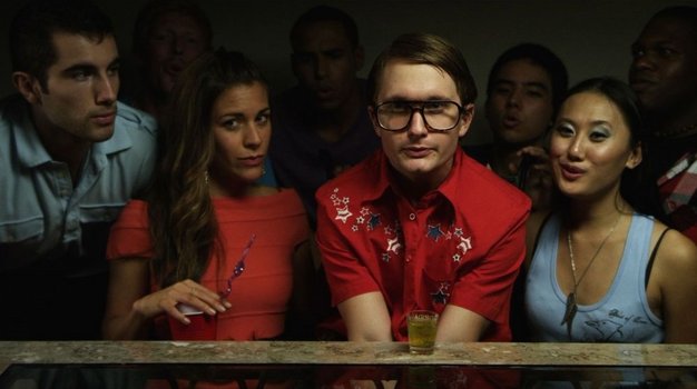 College Brothers: DVD, Blu-ray oder VoD leihen - VIDEOBUSTER.de