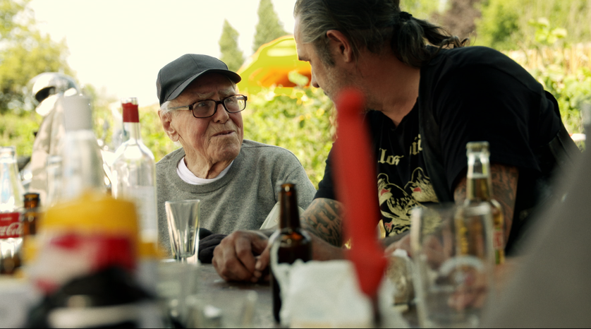 B12: DVD oder Blu-ray leihen - VIDEOBUSTER.de