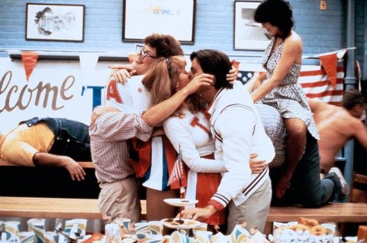 Screwballs: DVD oder Blu-ray leihen - VIDEOBUSTER.de
