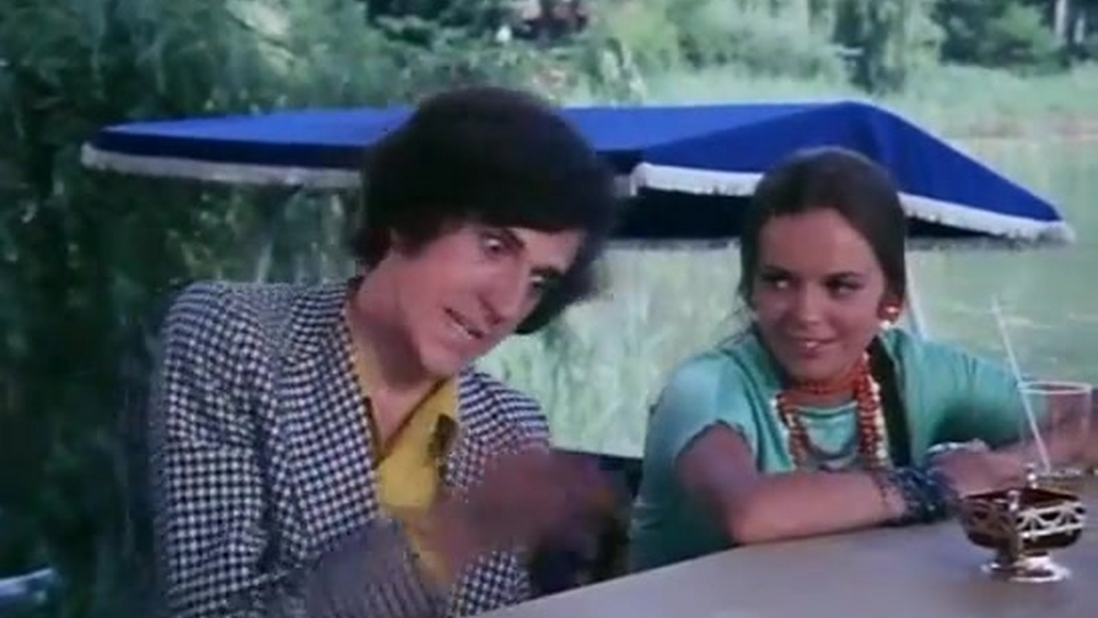 Unsere Pauker gehen in die Luft: DVD oder Blu-ray leihen - VIDEOBUSTER