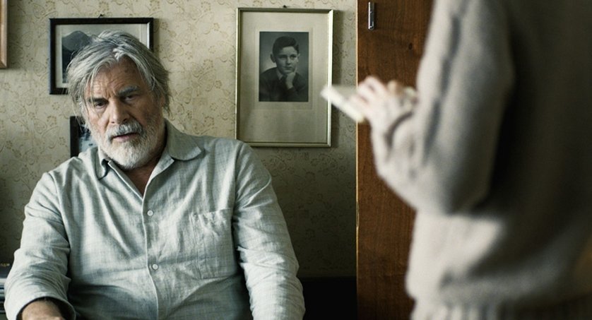 Oktober November: DVD, Blu-ray oder VoD leihen - VIDEOBUSTER.de