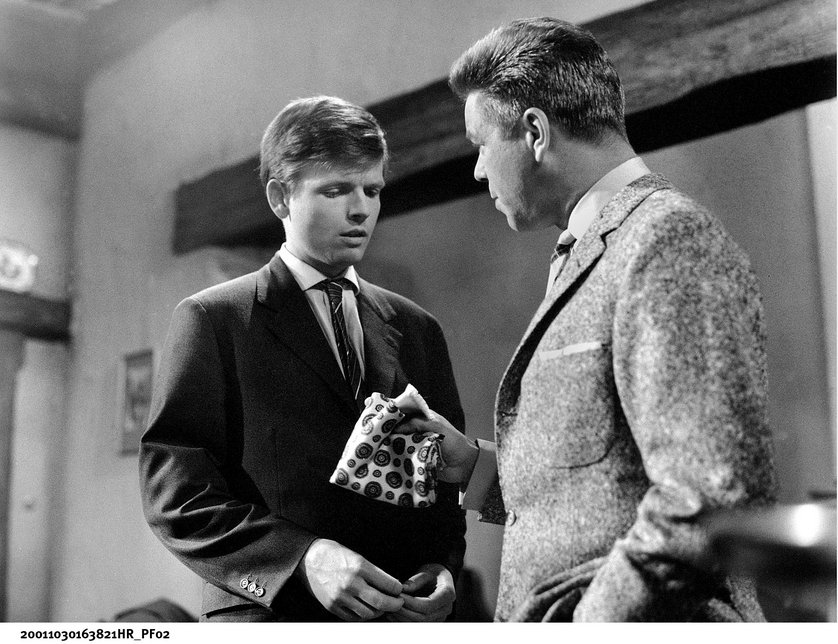 Straßenfeger 02 - Das Halstuch: DVD oder Blu-ray leihen - VIDEOBUSTER.de