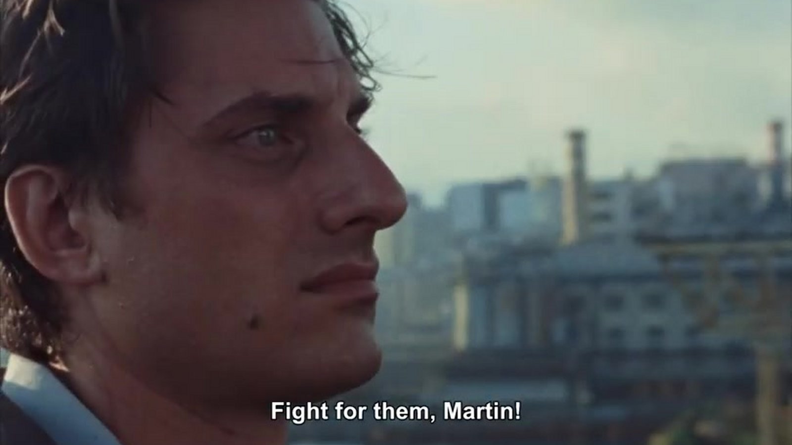 Martin Eden: Stream, Blu-ray, 4K UHD oder DVD - VIDEOBUSTER