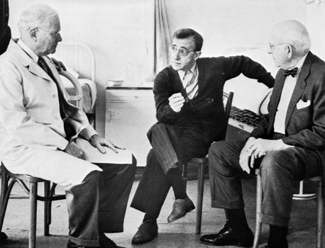 Zelig: DVD oder Blu-ray leihen - VIDEOBUSTER.de