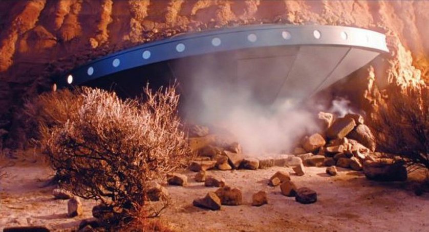 Alien Trespass: DVD, Blu-ray oder VoD leihen - VIDEOBUSTER.de