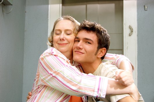 Eating Out 2: DVD oder Blu-ray leihen - VIDEOBUSTER.de