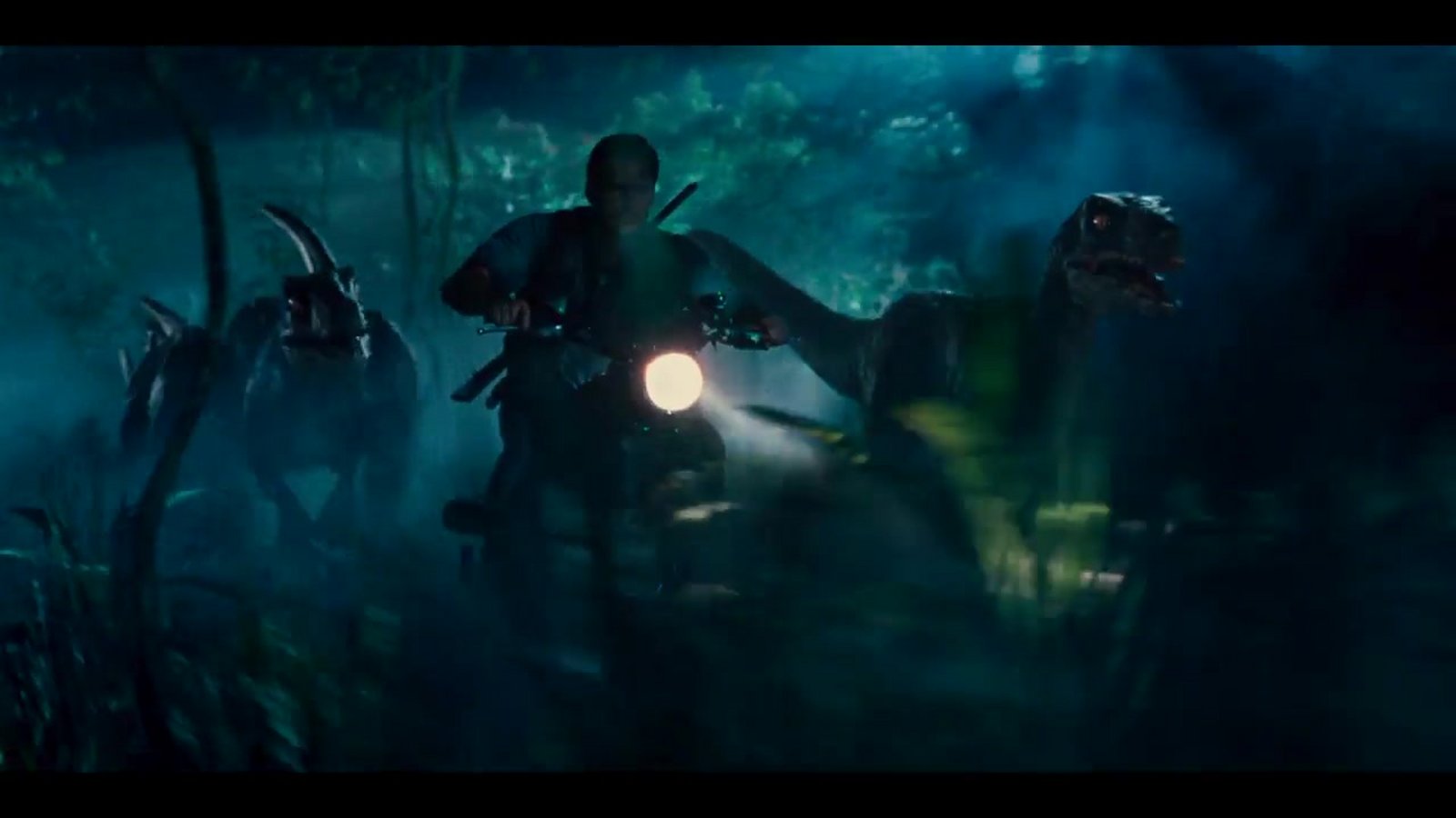 Jurassic World: Blu-ray, 4K UHD, DVD leihen - VIDEOBUSTER