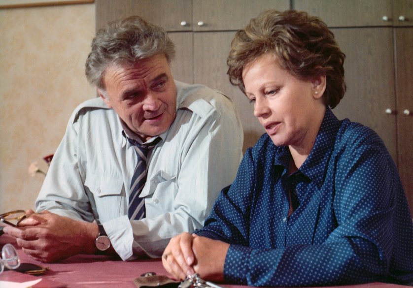 Verbotene Liebe: DVD oder Blu-ray leihen - VIDEOBUSTER.de