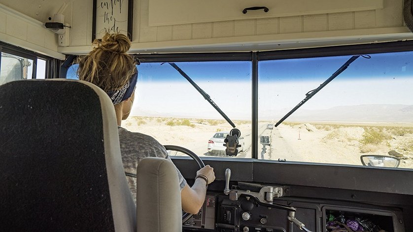 Expedition Happiness: DVD oder Blu-ray leihen - VIDEOBUSTER.de