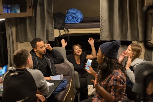 Alien Domicile 2 - Next Level: DVD oder Blu-ray leihen - VIDEOBUSTER.de