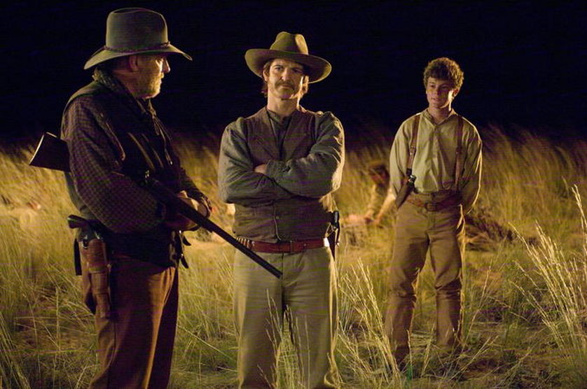 The Burrowers: DVD oder Blu-ray leihen - VIDEOBUSTER.de