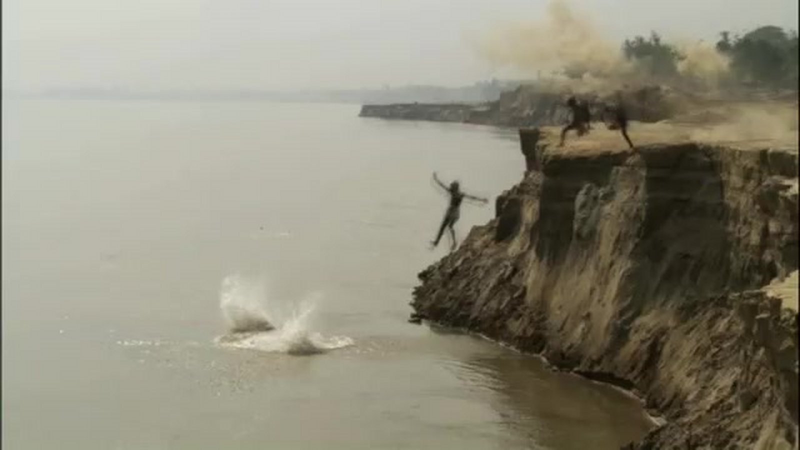 Ganges: DVD oder Blu-ray leihen - VIDEOBUSTER
