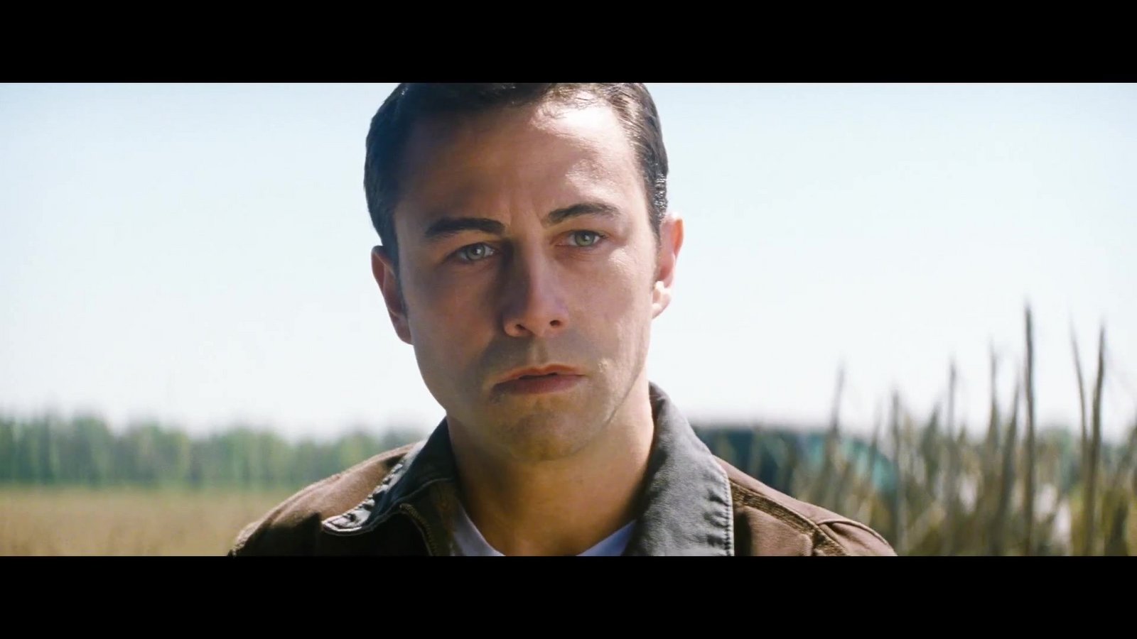 Looper: Stream, Blu-ray, 4K UHD oder DVD - VIDEOBUSTER