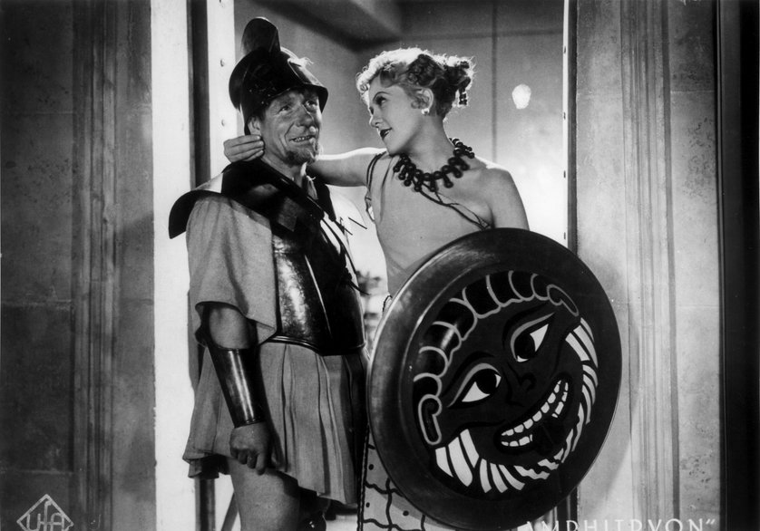 Amphitryon: DVD oder Blu-ray leihen - VIDEOBUSTER.de