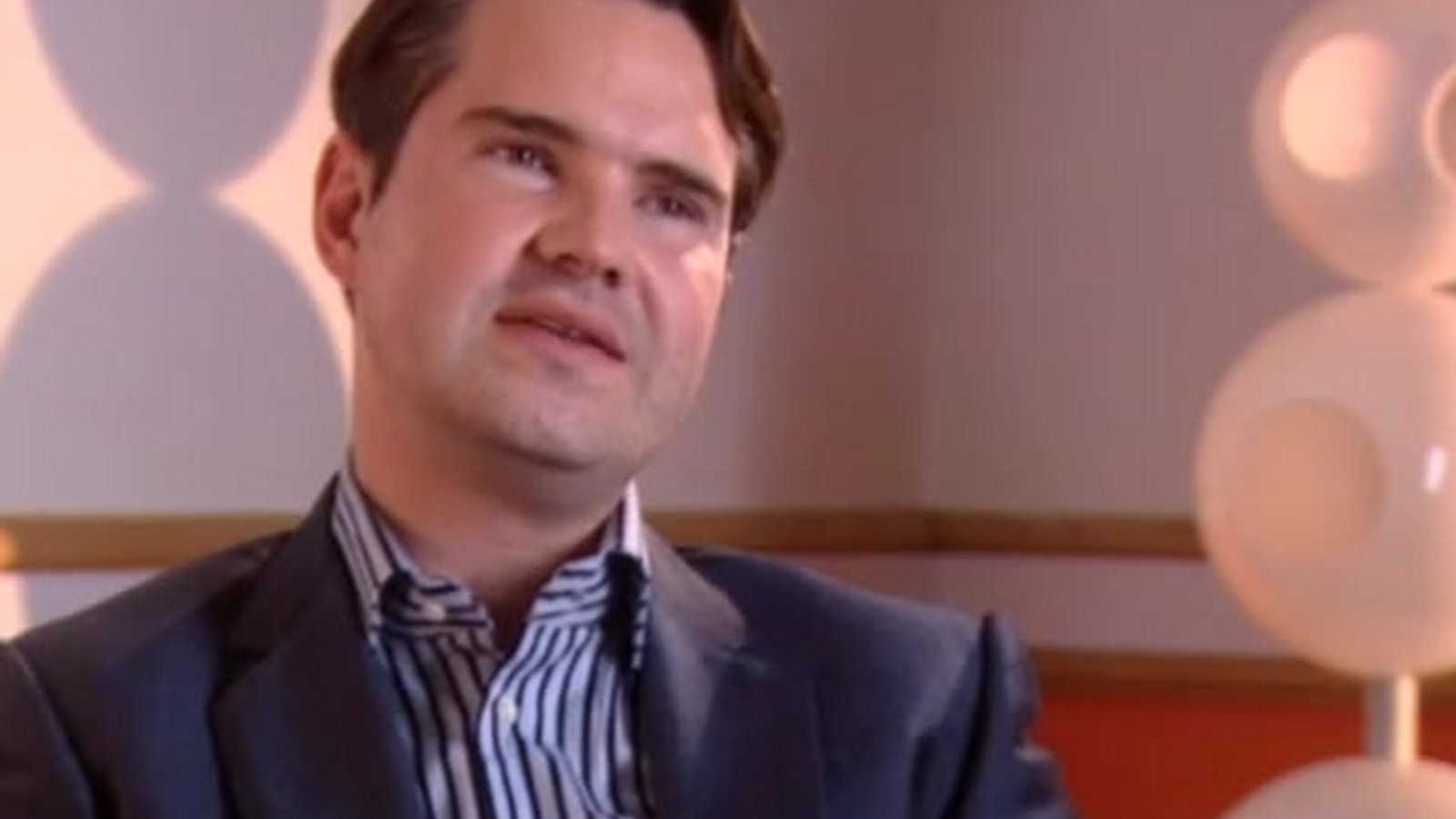 Confetti: Blu-ray, 4K UHD, DVD leihen - VIDEOBUSTER