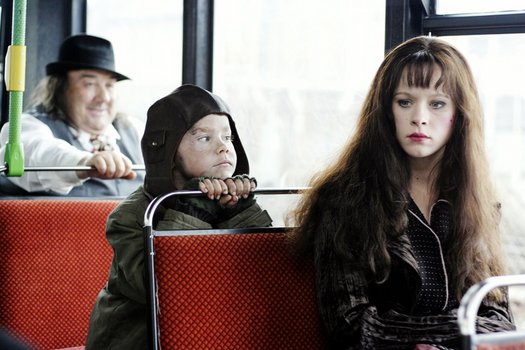 Dark Corners: DVD, Blu-ray oder VoD leihen - VIDEOBUSTER.de