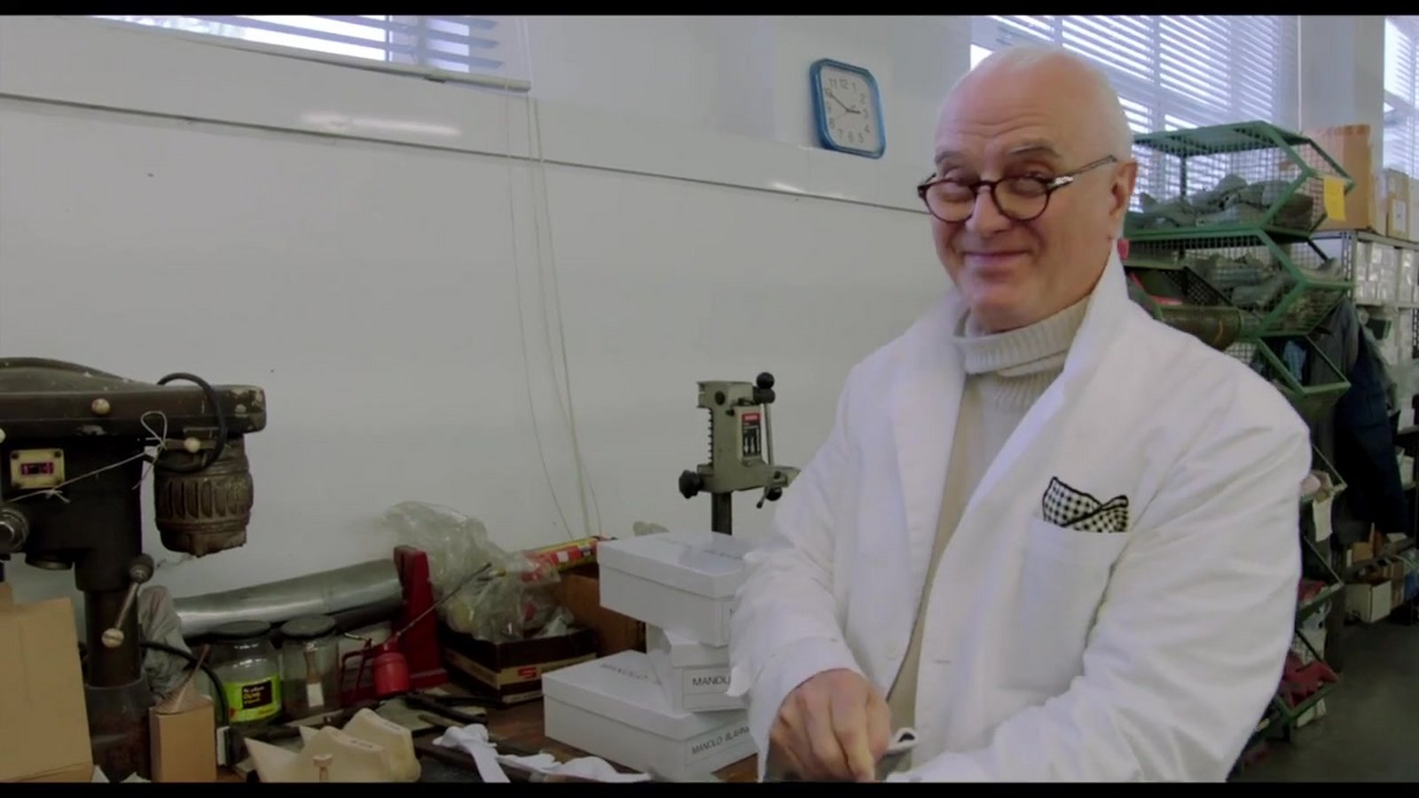 Manolo: Stream, Blu-ray, 4K UHD oder DVD - VIDEOBUSTER