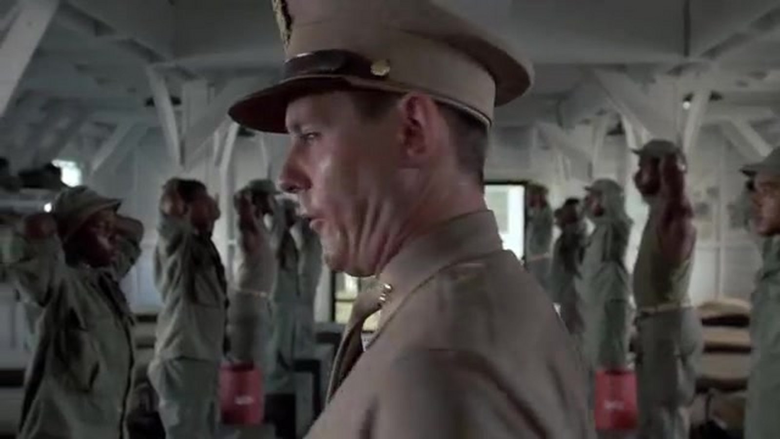 Sergeant Waters: Blu-ray, 4K UHD, DVD leihen - VIDEOBUSTER