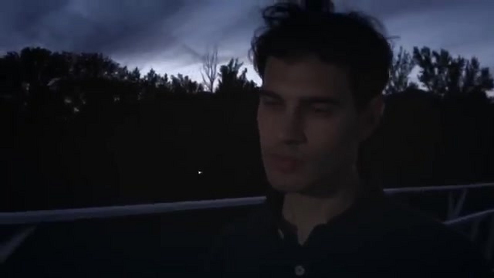 Dreams from Strangers: Blu-ray, 4K UHD, DVD leihen - VIDEOBUSTER