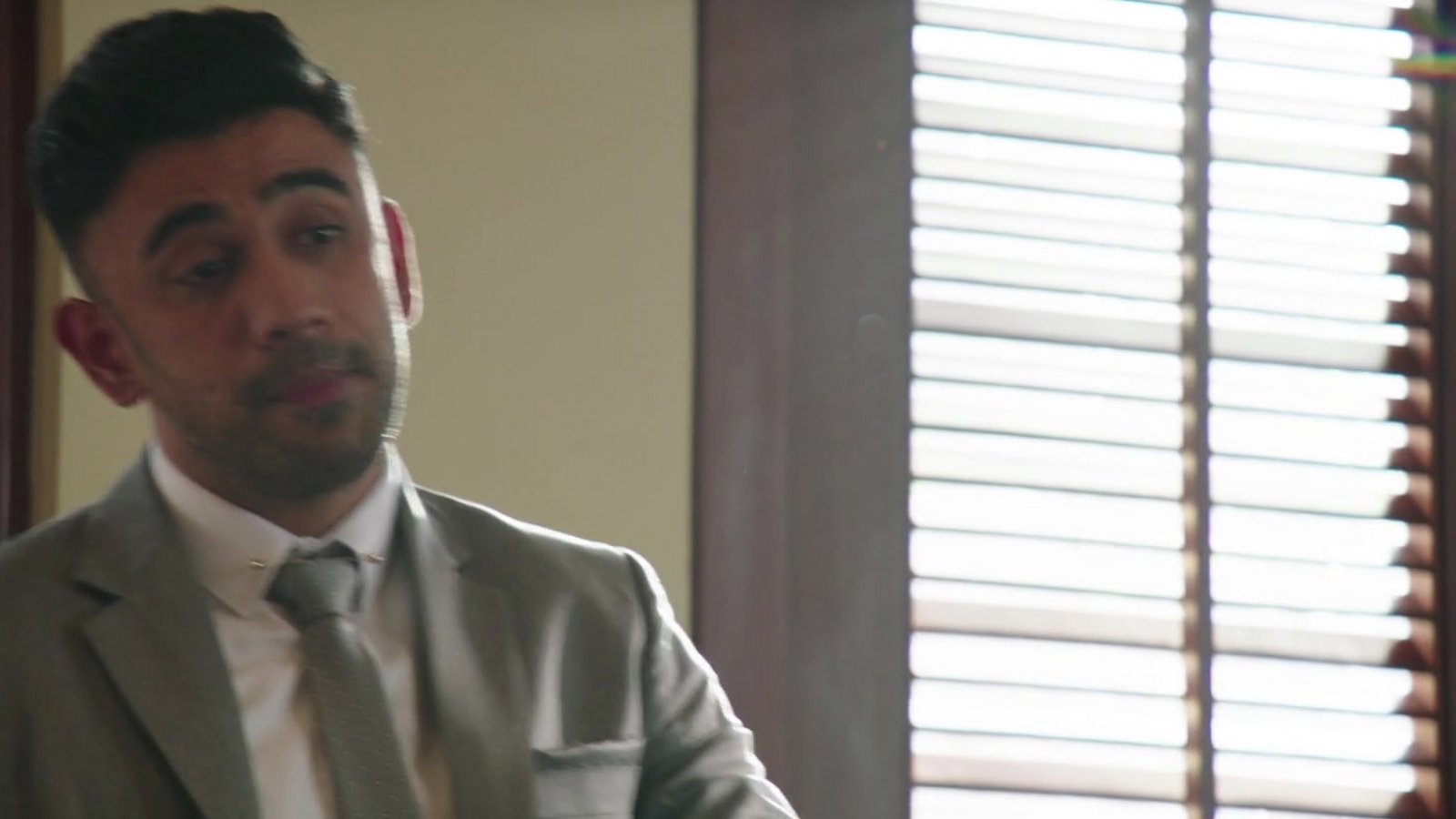 Sultan: Blu-ray, 4K UHD, DVD leihen - VIDEOBUSTER