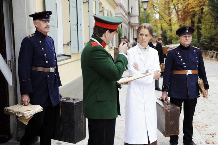 Dr. Hope: DVD oder Blu-ray leihen - VIDEOBUSTER.de