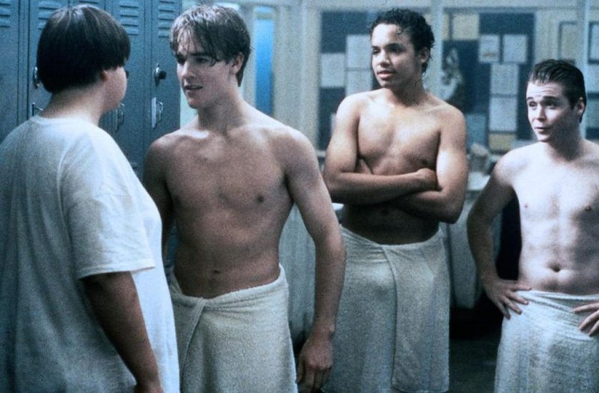 Angus: DVD oder Blu-ray leihen - VIDEOBUSTER.de