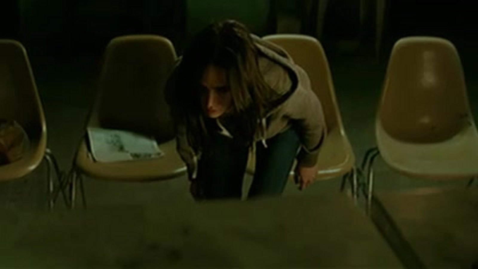 Dark Water - Dunkle Wasser: Blu-ray, 4K UHD, DVD leihen - VIDEOBUSTER