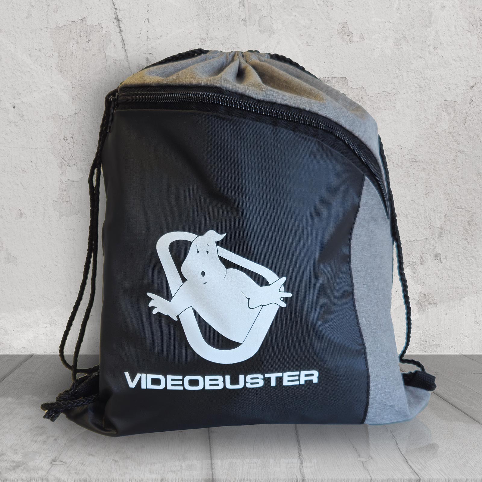 Merchandise: Tassen und Shirts im Fanshop von VIDEOBUSTER